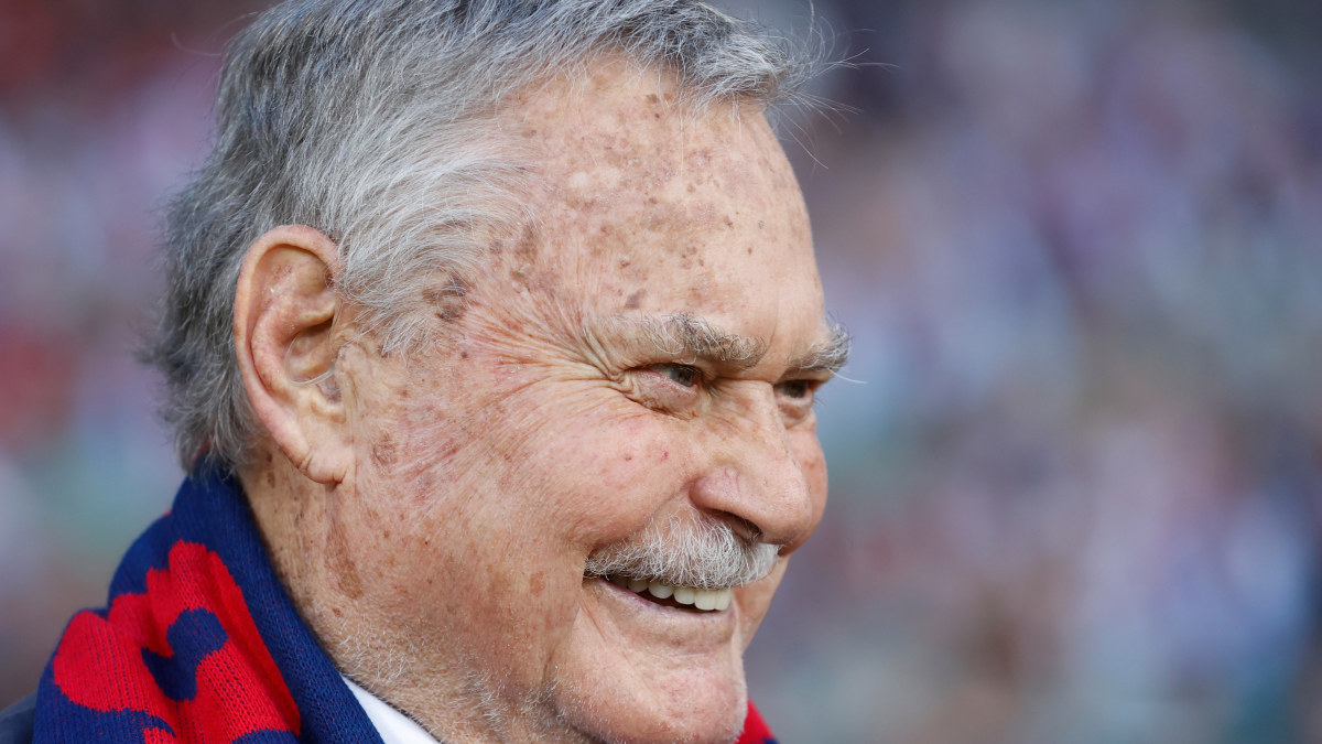 AFL news 2023: Ron Barassi death, league urged to rename premiership ...