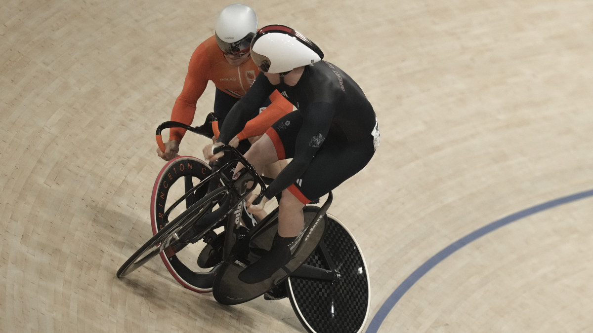 Paris Olympics 2024: Nail-biting battle for sprint cycling bronze, Jack Carlin v Jeffrey ...