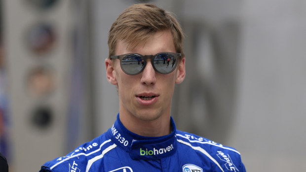 IndyCar 2024 highlights: Sting Ray Robb crash video at Iowa Speedway ...