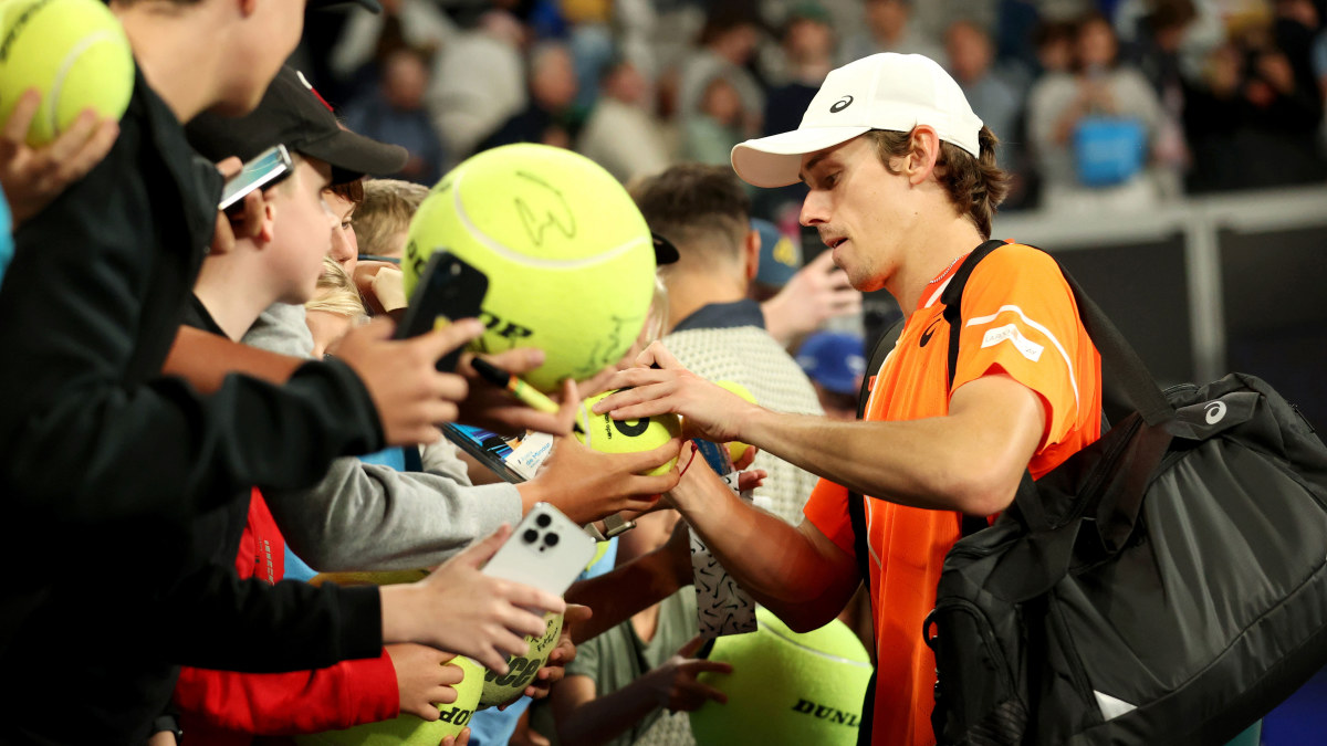 Australian Open 2024: Alex de Minaur ready for 'biggest test' against ...