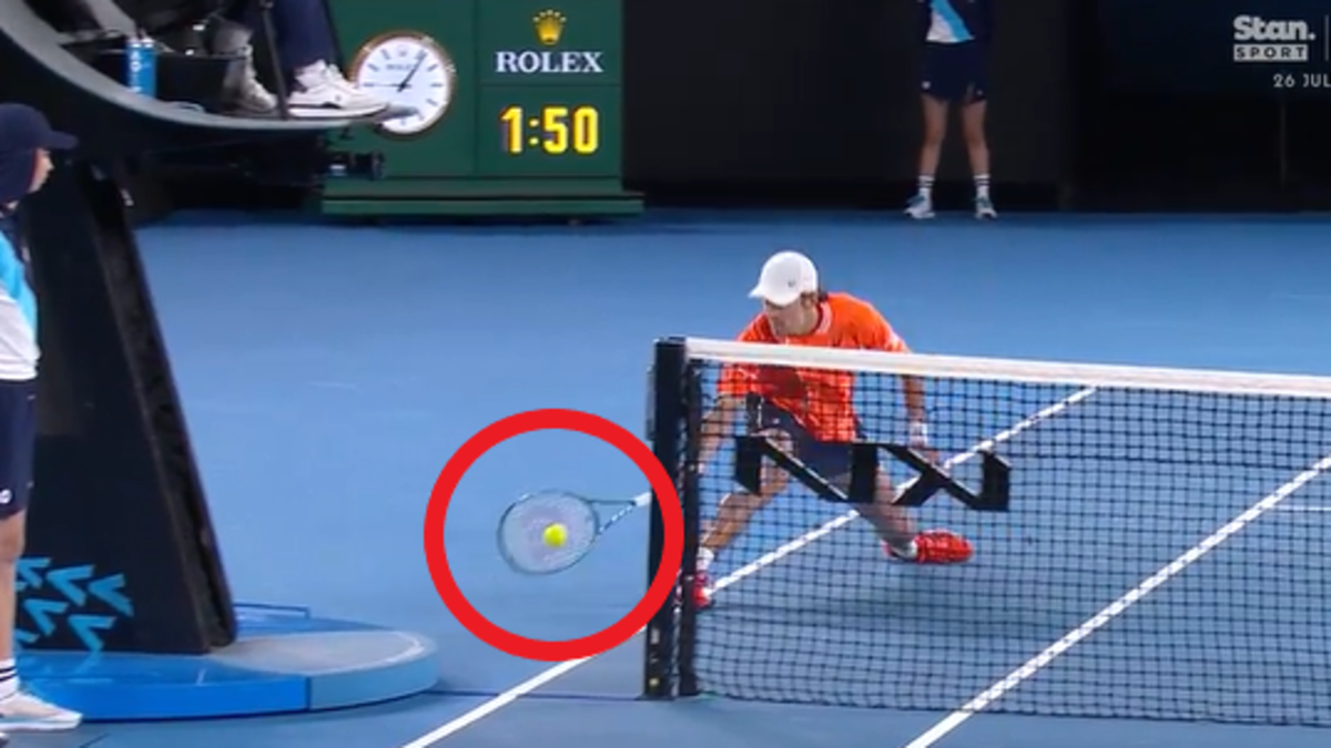 Australian Open 2024: Alex de Minaur pulls off around the net shot ...