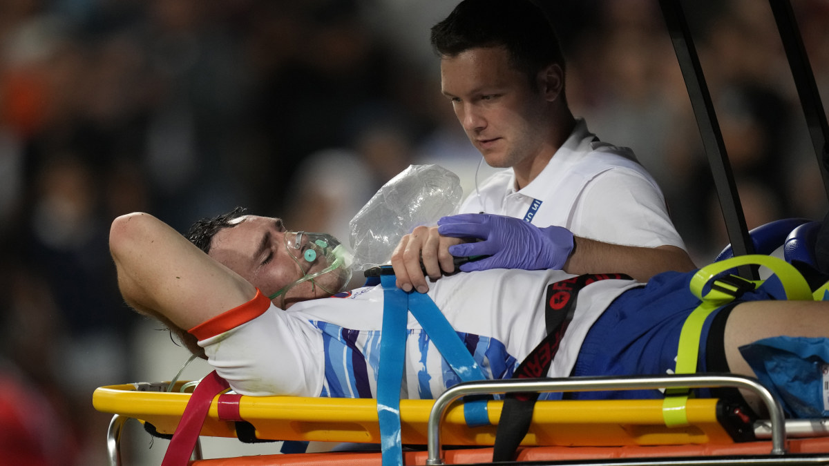 Rugby World Cup news | All Blacks gift signed jersey after Le Roux ...