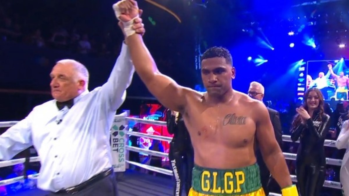 Tevita Pangai Jr vs Gerico Cecil Issac Hardman vs Adam Stowe: Bulldogs forward wins boxing debut