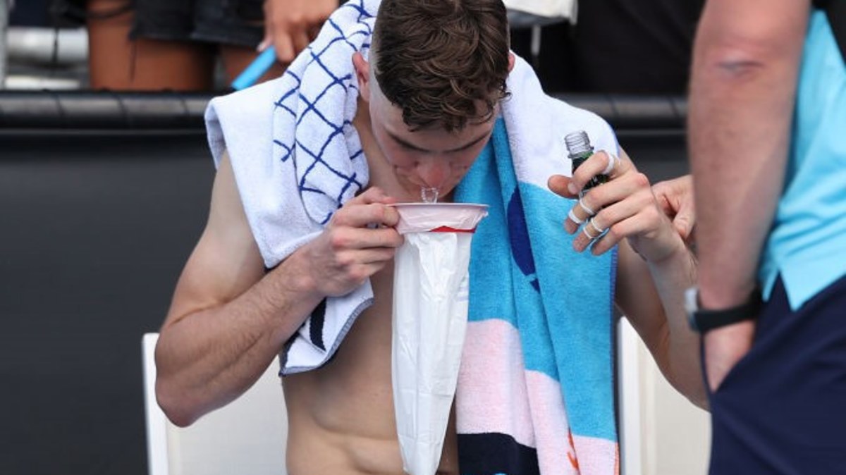 Australian Open 2024 tennis: Jack Draper throws up after beating Marcos ...