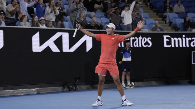 Australian Open 2025 | Learner Tien beats Daniil Medvedev, interview ...