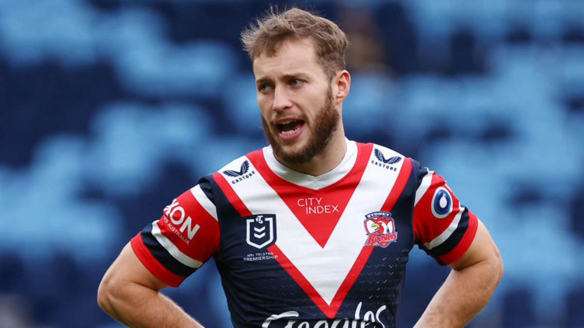 NRL news 2025: Sam Walker breaks thumb during Roosters training session ...