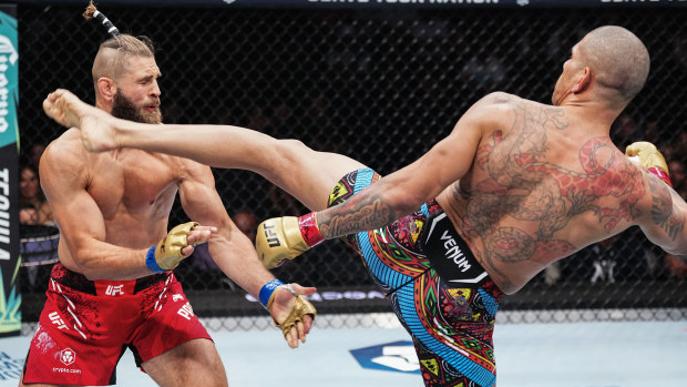 UFC 303 results: Alex Pereira knocks out Jiri Prochazka, light ...