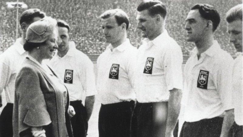 Socceroos legend Joe Marston dead, aged 89