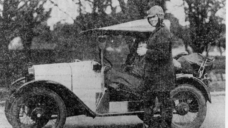 Pioneering female mechanic Alice Anderson back in the spotlight