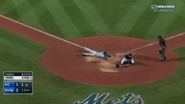 The wild throw that lost the New York Mets the World Series against ...