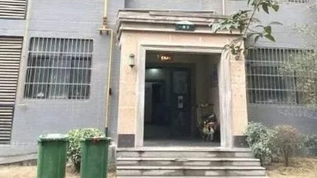 Trapped for a month, woman in China dies in lift