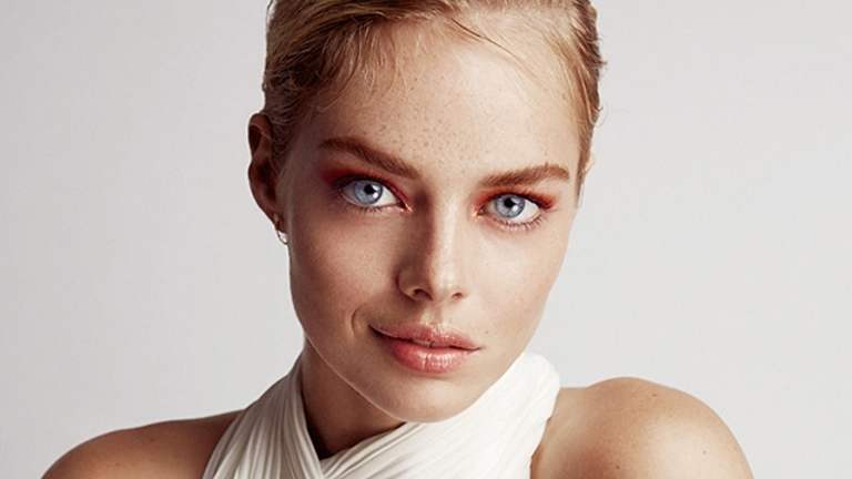 Samara Weaving models this season's must-try makeup trends