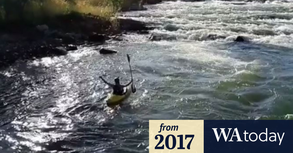 Kayaker takes on dangerous 'rapids' at WA's Lake Argyle