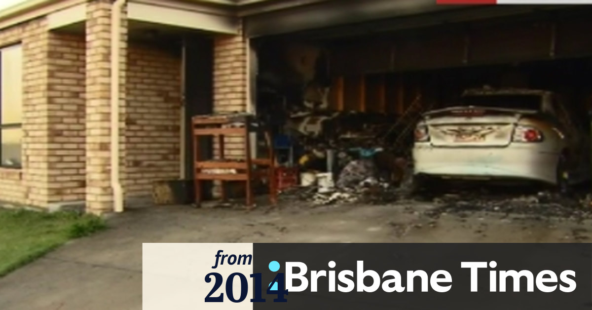 Residents flee Ipswich house fire