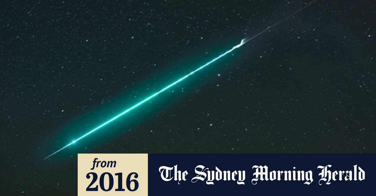 Meteor shines bright green in spectacular chance photo