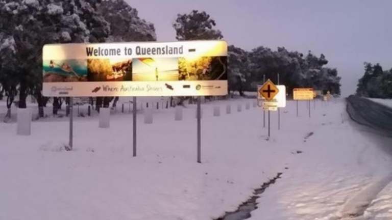 Snow creates winter wonderland ... in Queensland, as well as NSW