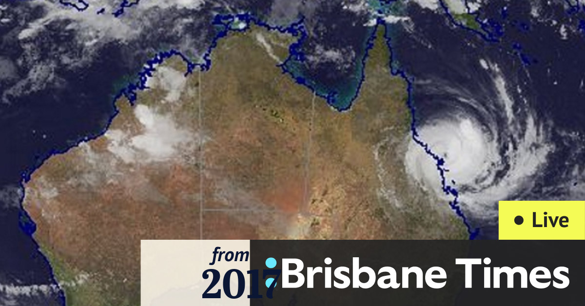 Cyclone Debbie hits the Queensland coast