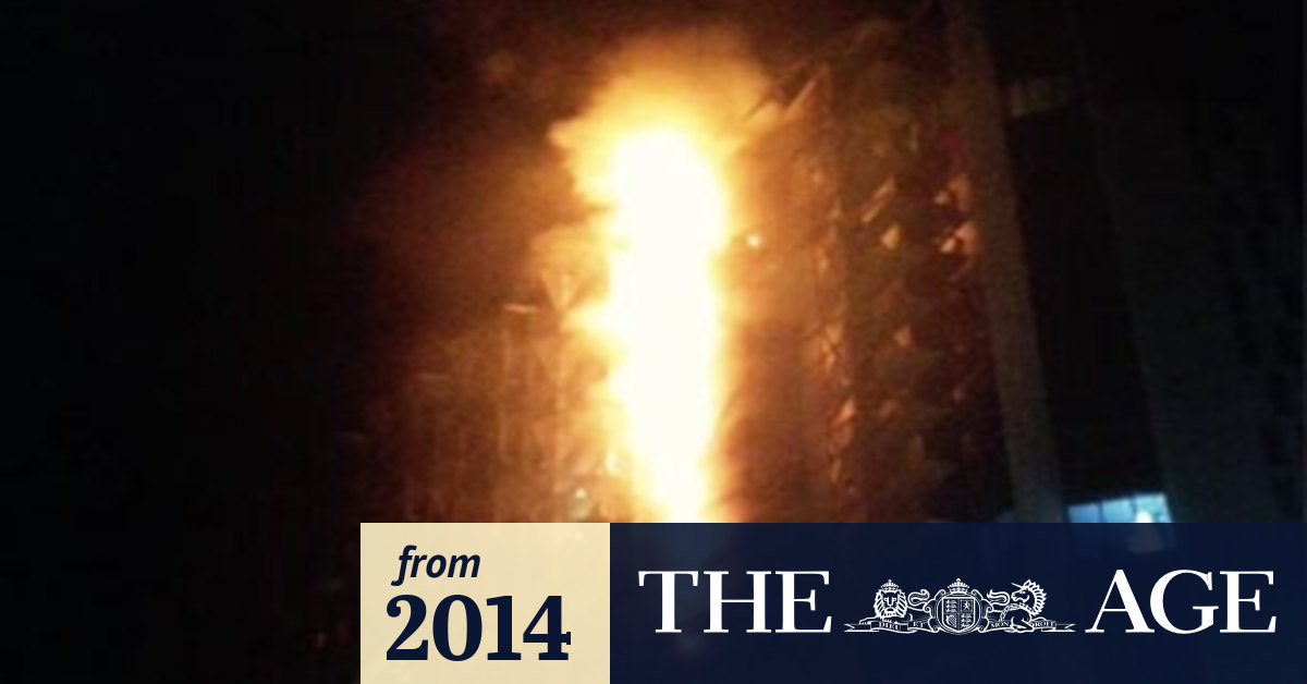 Docklands building burns: Hundreds evacuated after fire breaks out