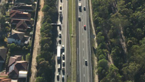 Brisbane traffic: Major delays on Logan motorway
