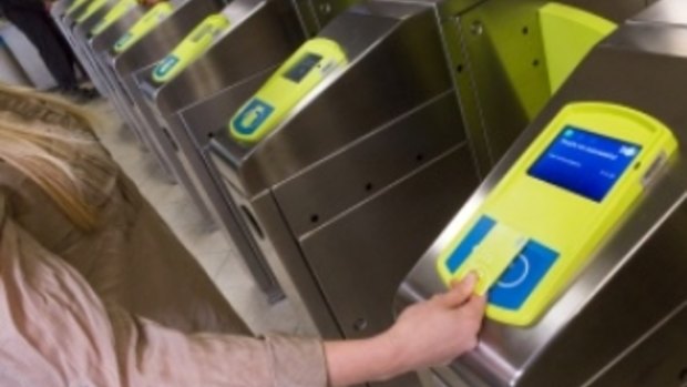 Myki card readers set to be upgraded at Flinders Street Station