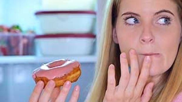 Junk food "binge eating" just as bad as unhealthy diet: study