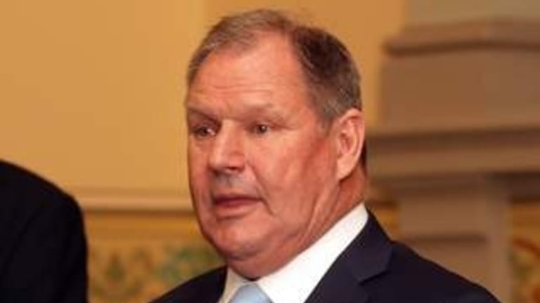 Robert Doyle quits as lord mayor of Melbourne