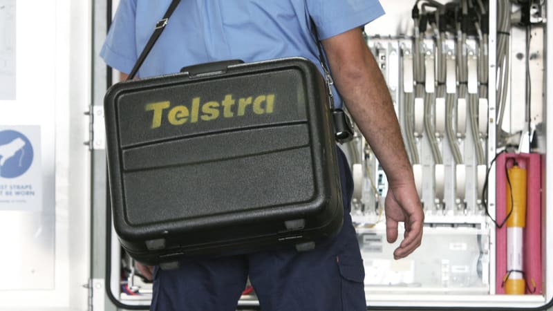 Telstra to add 1000 technicians to work on NBN and reduce repair times
