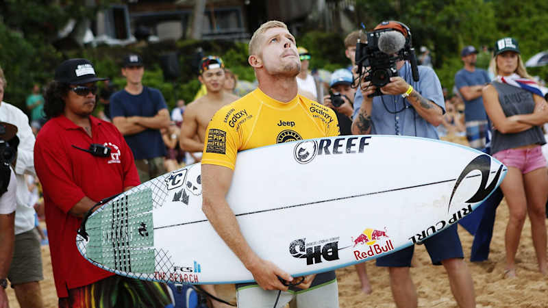 Mick Fanning's brother Peter died from enlarged heart, mother says