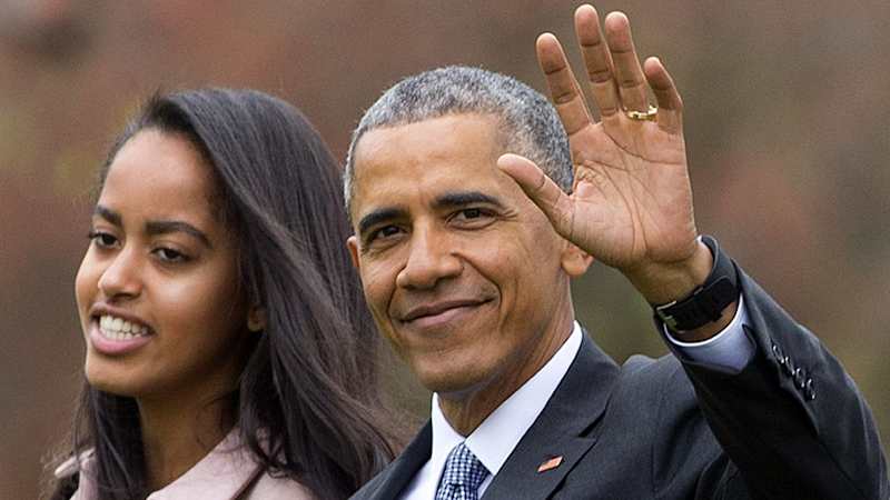 Man detained after allegedly stalking Malia Obama at internship: reports