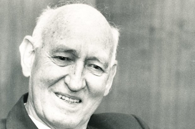 Book review: Jim Plim - Ambassador Extraordinary