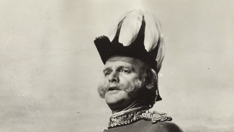 Australian veteran of the stage and screen Keith Michell dies