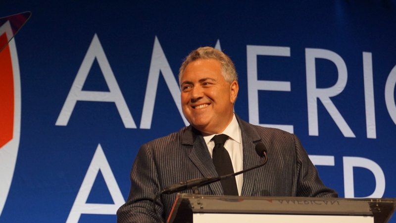 Joe Hockey tells Americans to chill, among other high-hearted advice
