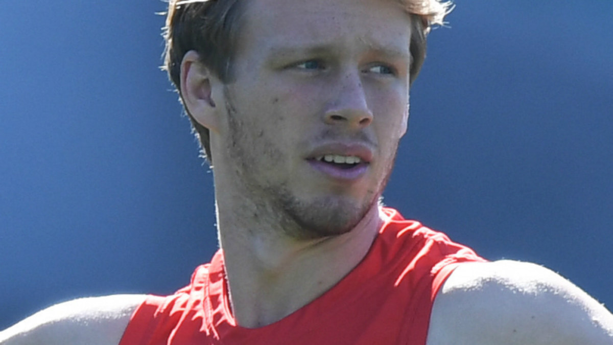 AFL news: Sydney Swans star Callum Mills' season over after freak injury