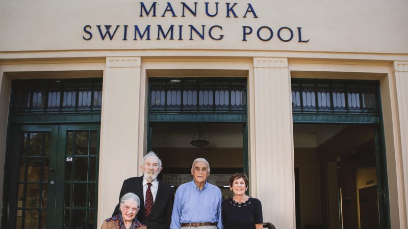 Friends of Manuka Pool unveil restored Honour Roll