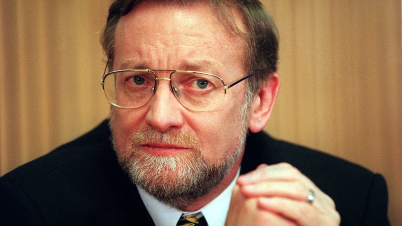 Book review: Gareth Evans' 'Incorrigible Optimist: A Political Memoir'