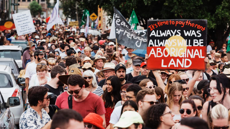 Invasion Day rally in Sydney draws thousands of protesters
