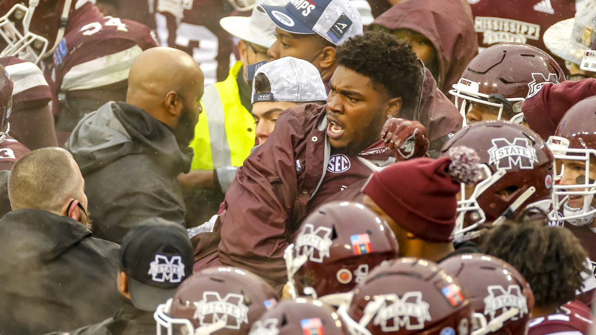 Armed Forces Bowl fight video Mississippi State Tulsa brawl