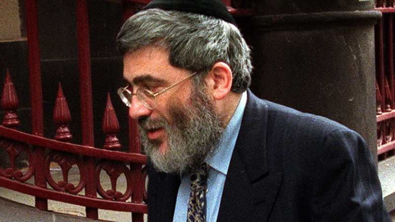 Joseph Gutnick slams press reports, says wife is 'diamond'