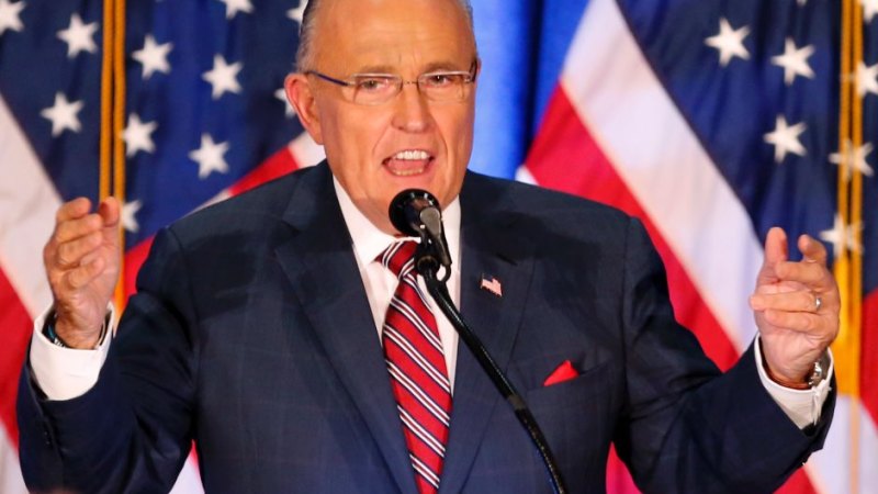 Former New York mayor Rudi Giuliani forgets 9/11 at Donald Trump rally