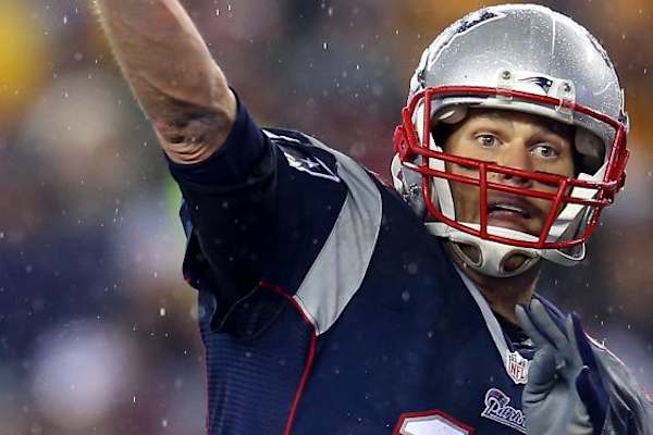 Bill Belichick, Tom Brady plead ignorance on Deflate-gate charges