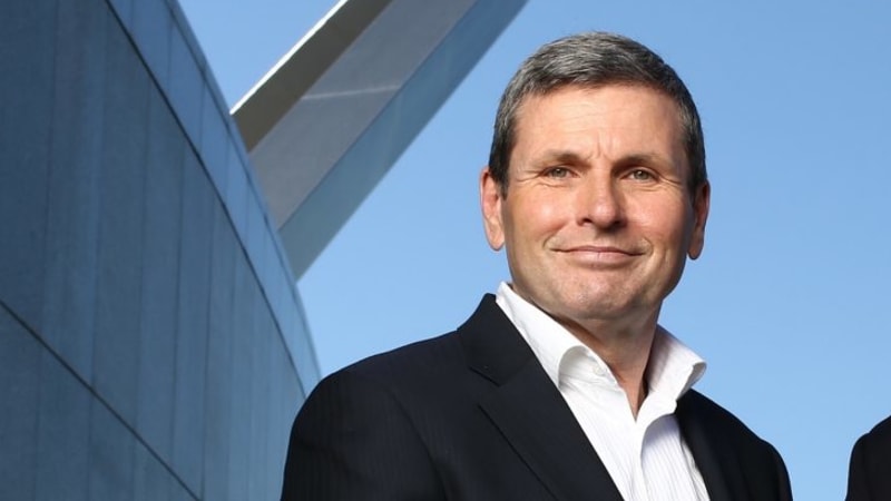 ABC's Chris Uhlmann to replace Laurie Oakes on Channel Nine