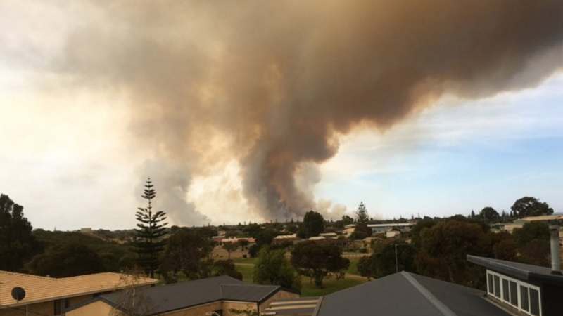 Bushfire warning downgraded for Esperance - possible threat to lives ...