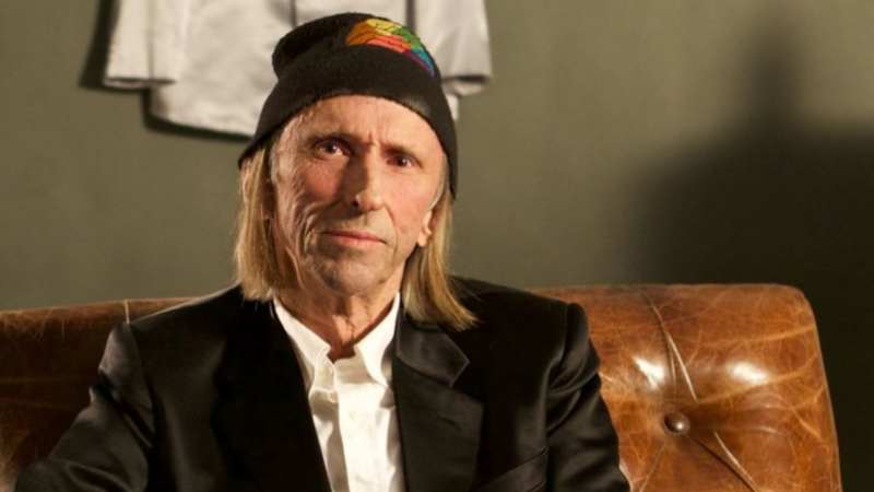 Mambo: Not just a shirt but an art movement of farting dogs, Jesus and ...