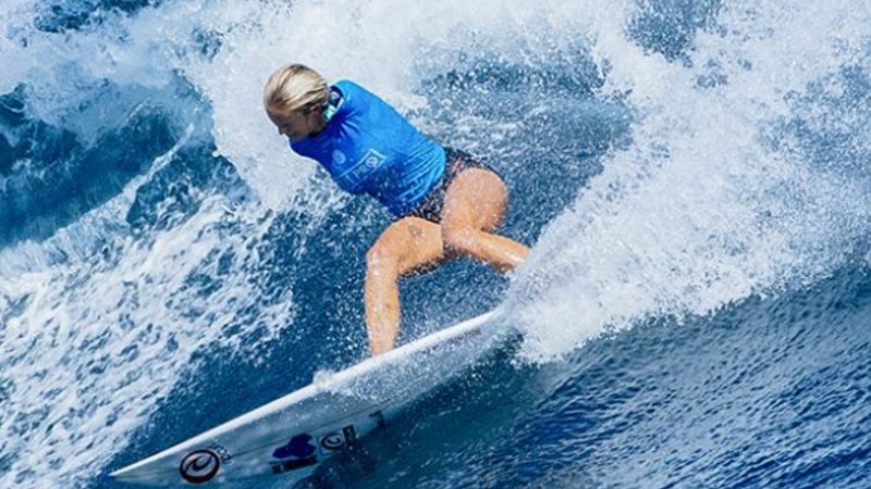 One-armed surfer topples top Australians at Fiji Pro