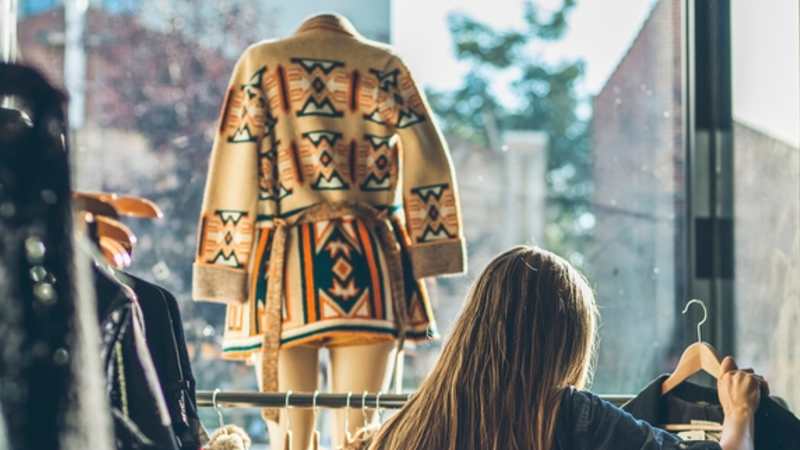 Meet a woman who gave consumerism the flick for a year