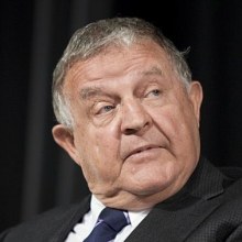 Billionaire Bruce Mathieson back shopping for Star Entertainment Group ...