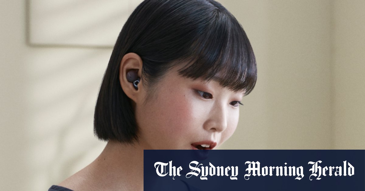 Apple rivals add tricks and treats to compete in noisy earbud space