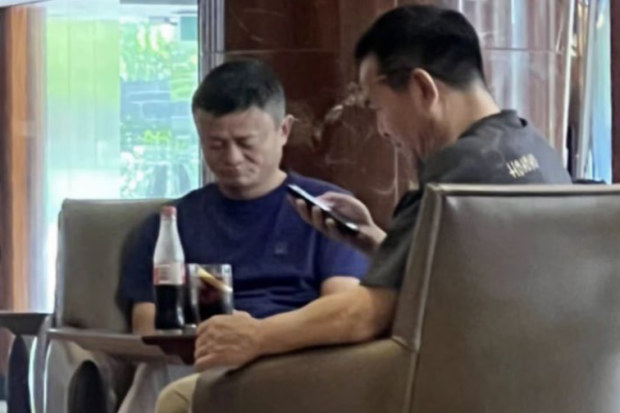 Alibaba founder Jack Ma visits old friends in Australia