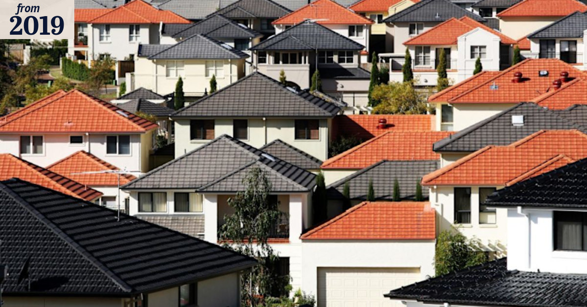 House prices continue to fall, clearing way for rate cut