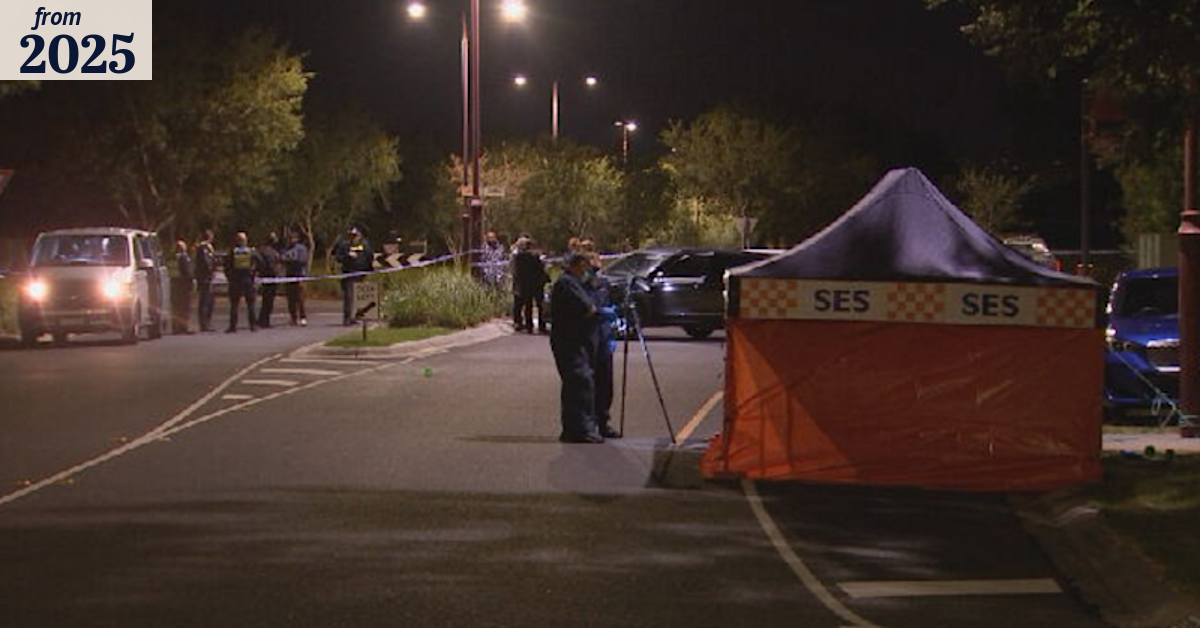 Wyndham Vale stabbing: Man killed at bus stop near Haines Drive
